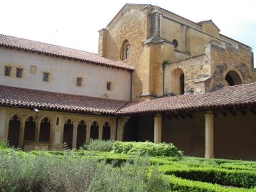 Visiter Charlieu - Que voir et faire ? Plus Beaux Détours de France